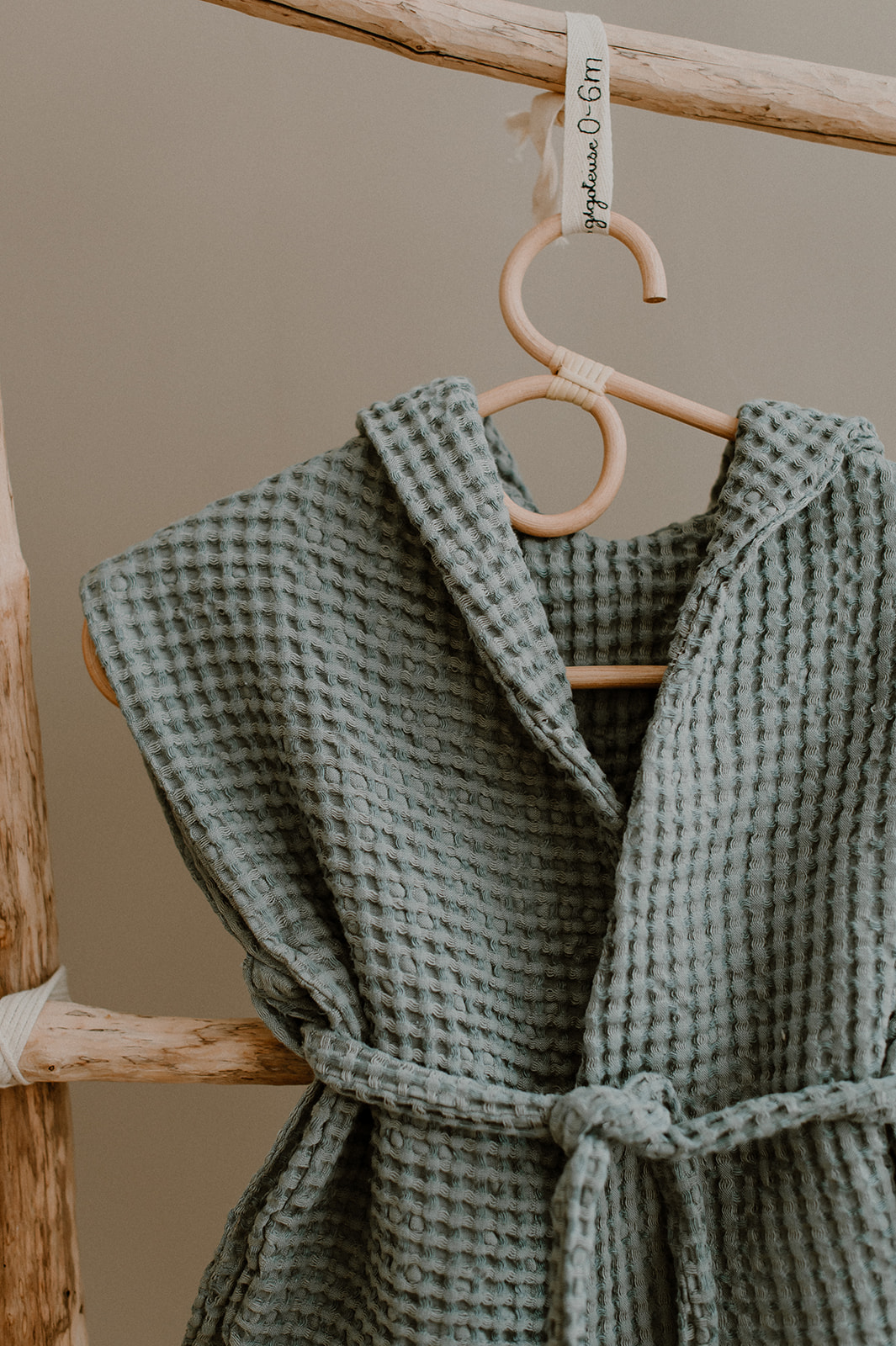 Le peignoir en lin gaufré "lagon" | Capuchon